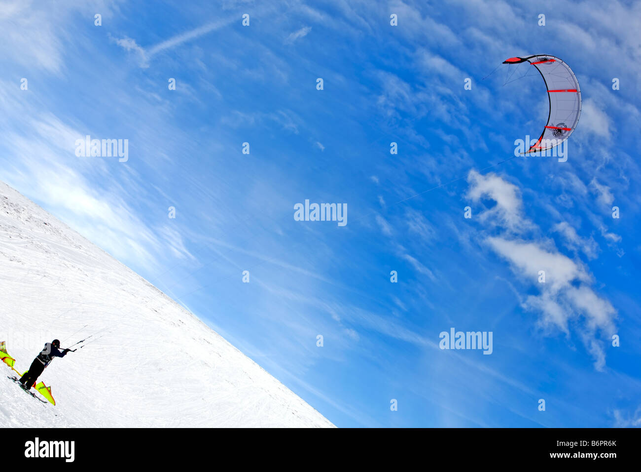 Snow kite blue sky high mountains of central Utah Stock Photo - Alamy