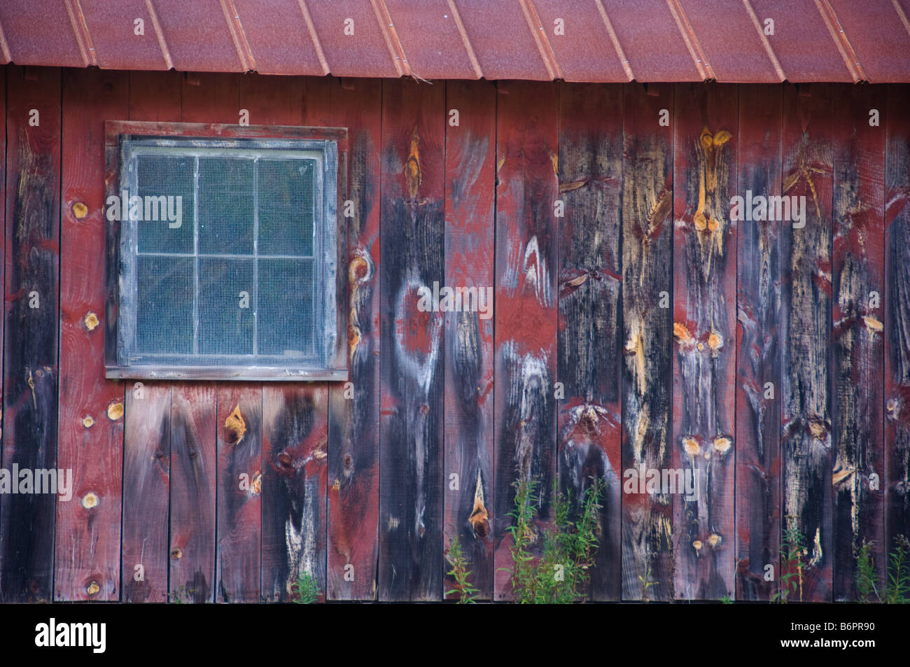 Old shed with worn red paint Stock Photo - Alamy