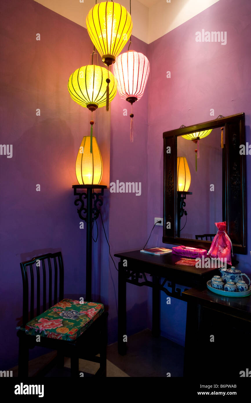 Hotel Shanghai inn Stock Photo - Alamy