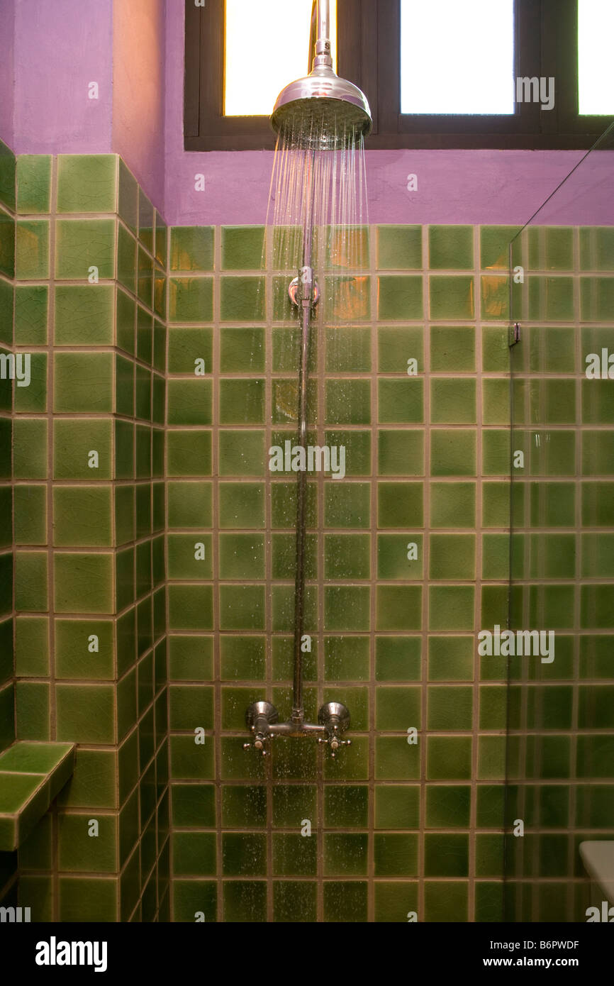 hotel Shanghai inn Stock Photo - Alamy