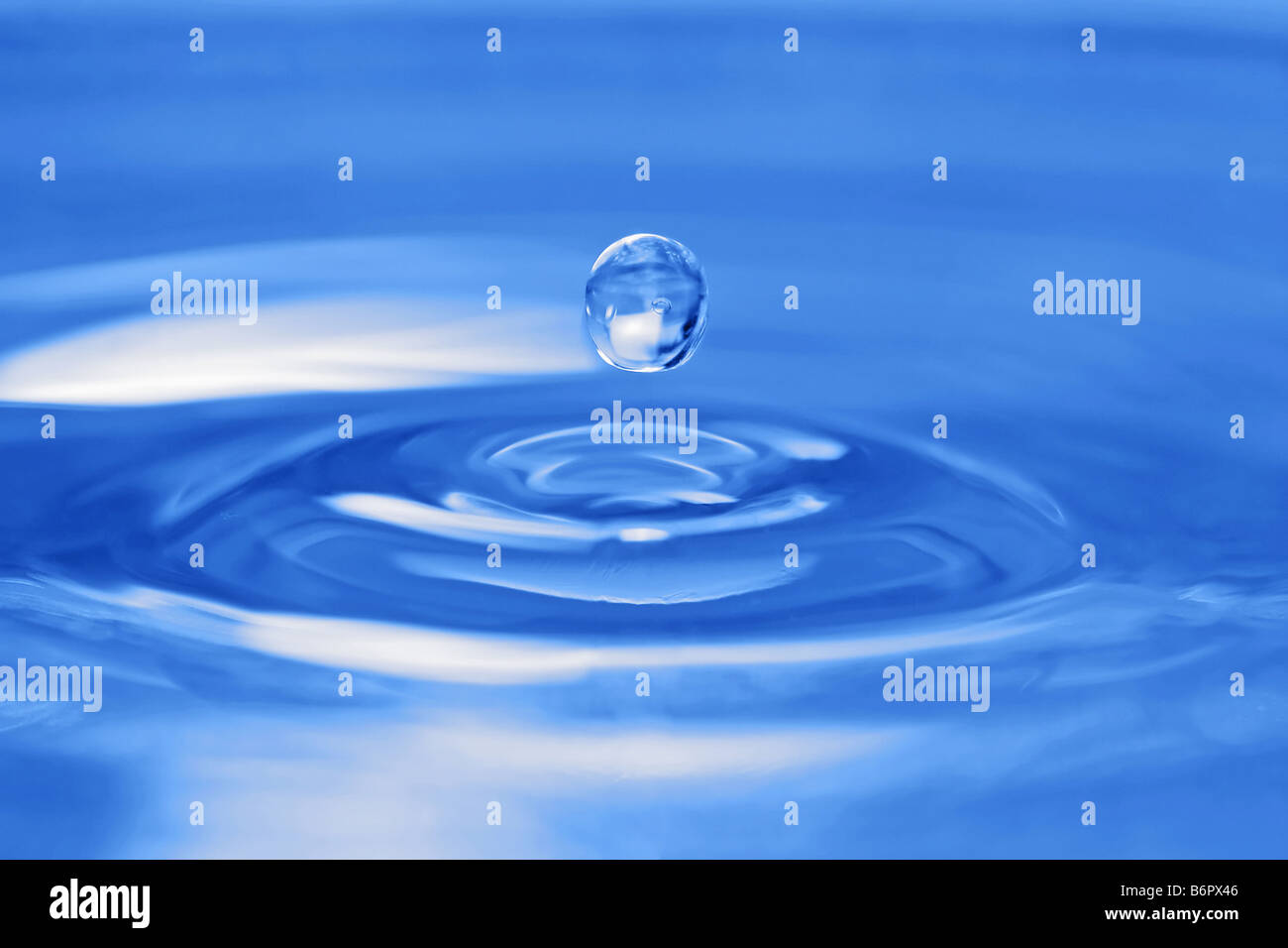 blue drop water background Stock Photo - Alamy