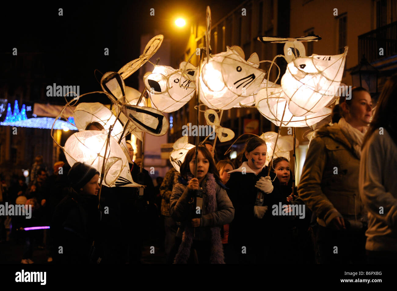 Children taking part in The Burning the Clocks winter solstice parade ...
