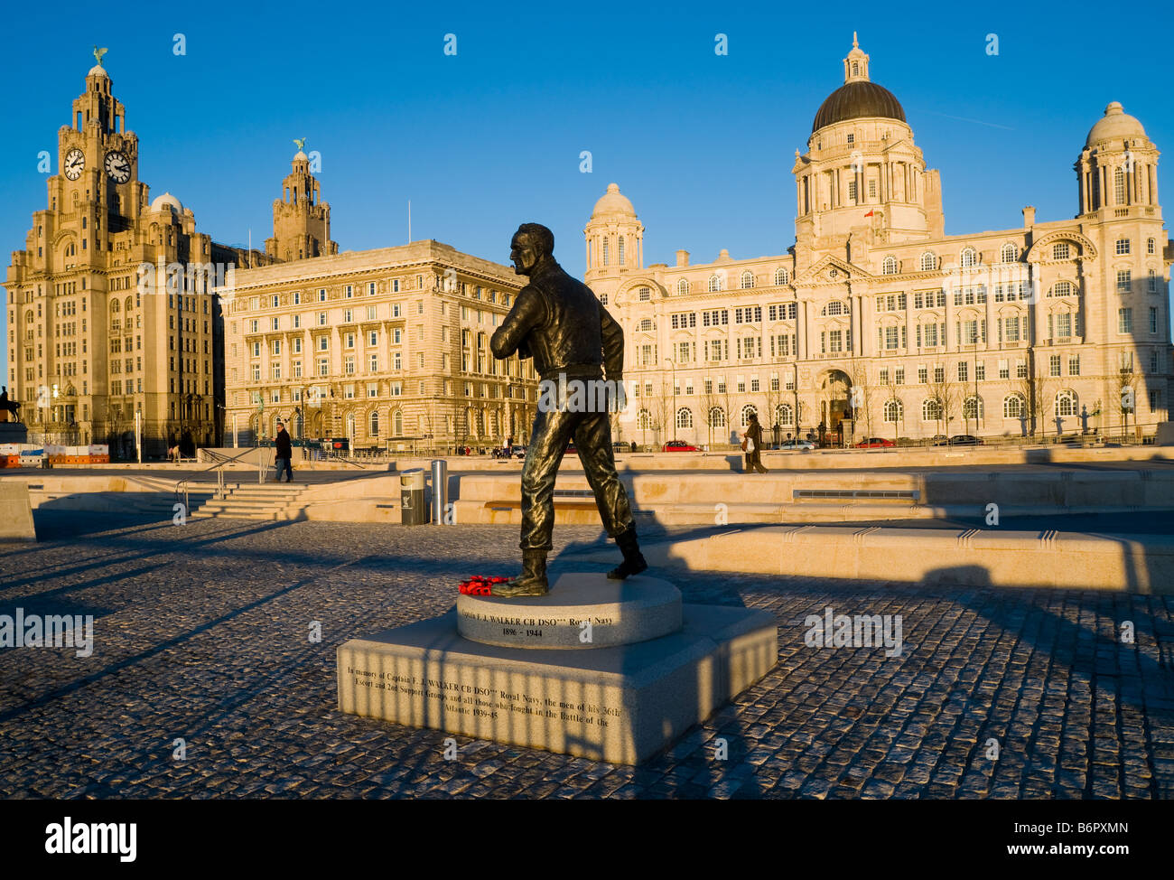 Dso and three bars hi-res stock photography and images - Alamy