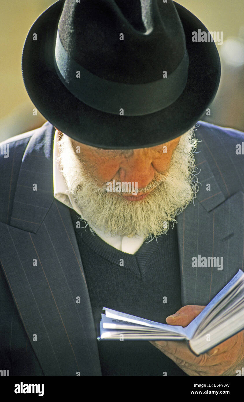 Old jewish man beard writing hi-res stock photography and images - Alamy