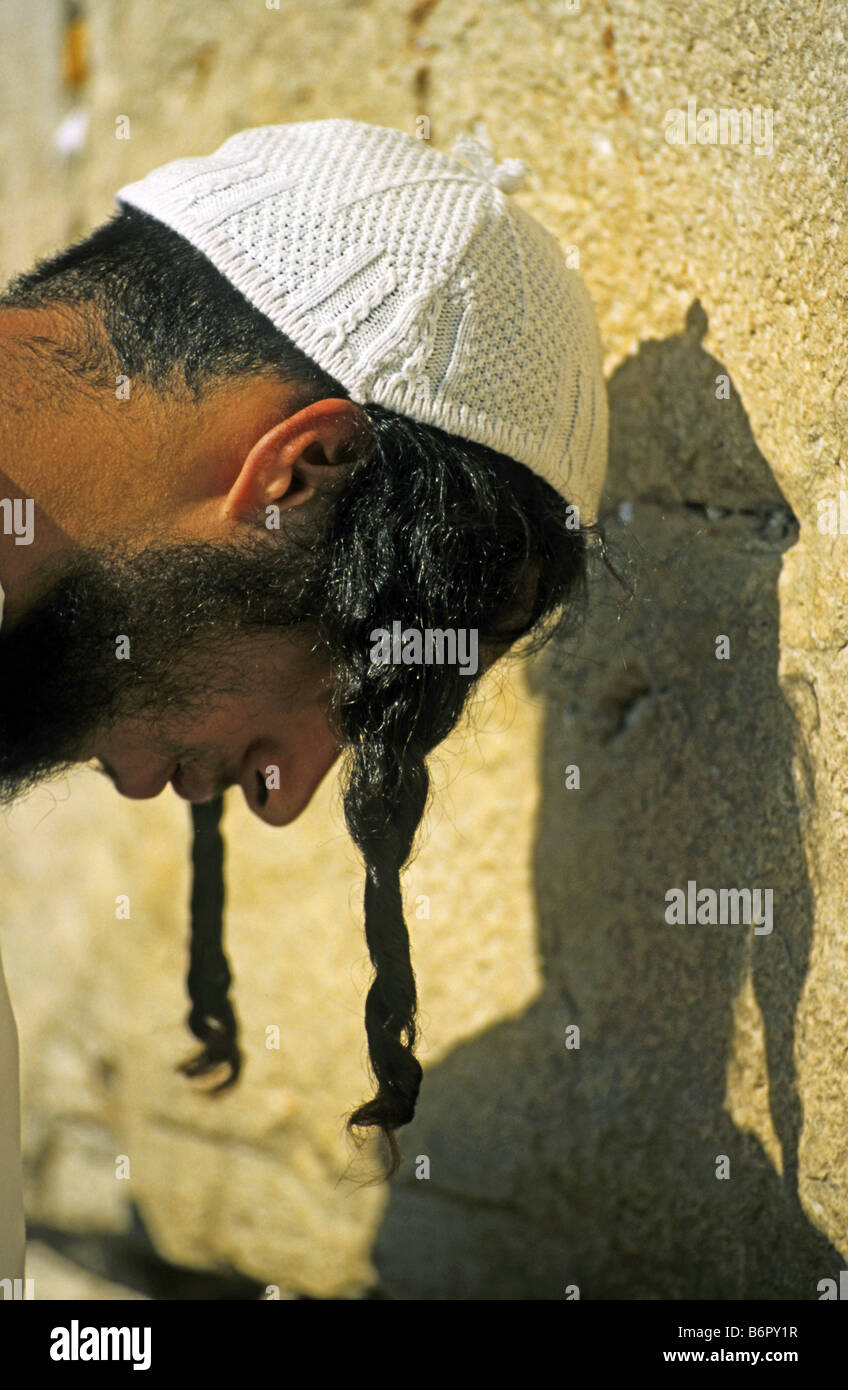 orthodox jew praying at Western Wall, Israel, Jerusalem Stock Photo - Alamy