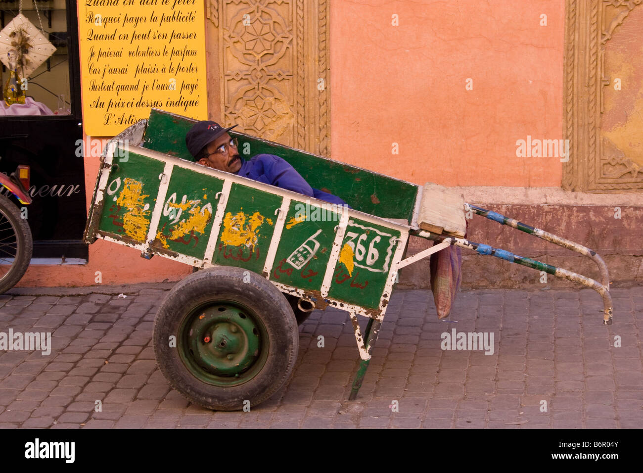 Hand pulled cart hi-res stock photography and images - Alamy