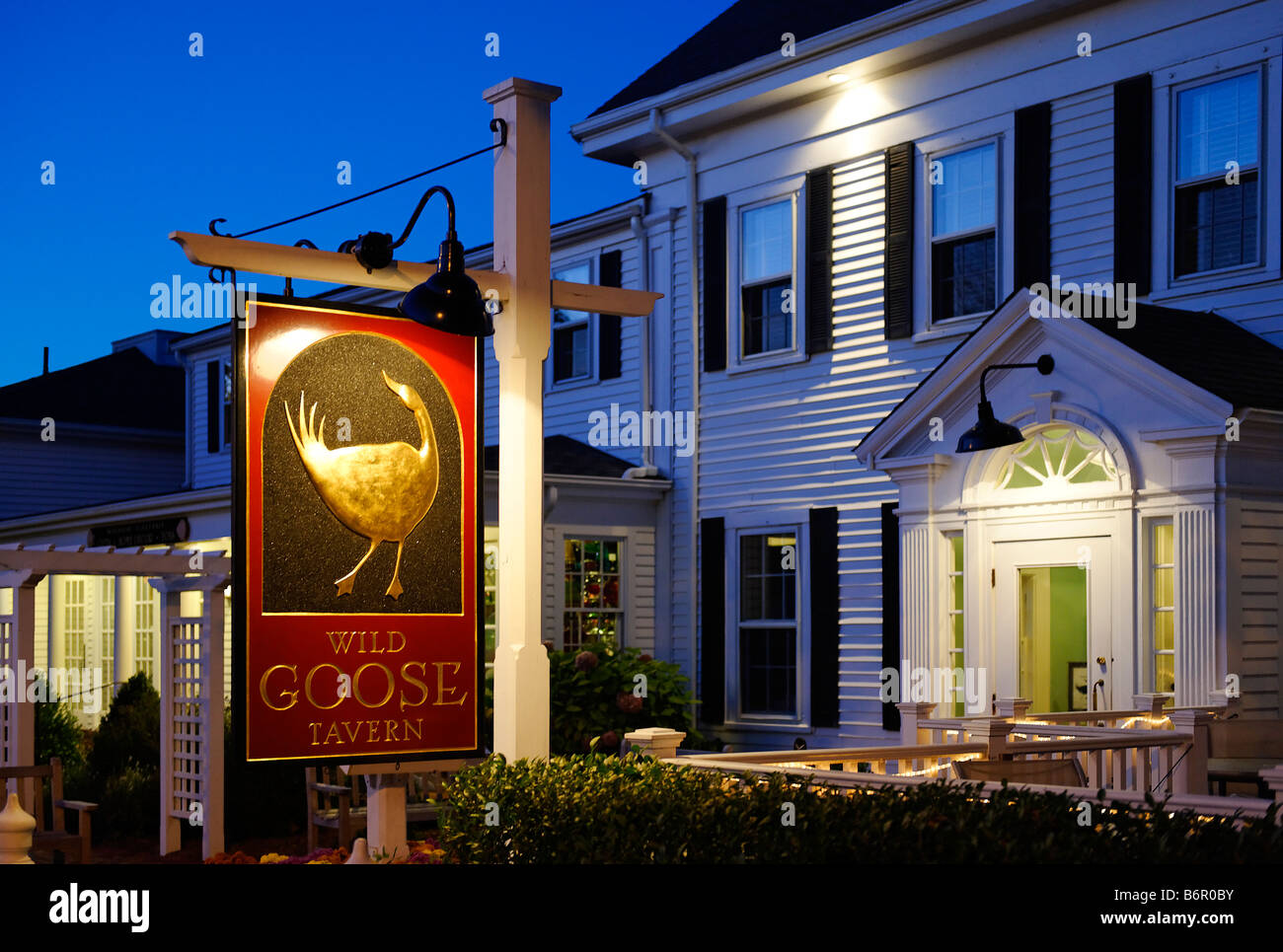 Wild Goose Tavern Chatham Cape Cod Stock Photo - Alamy