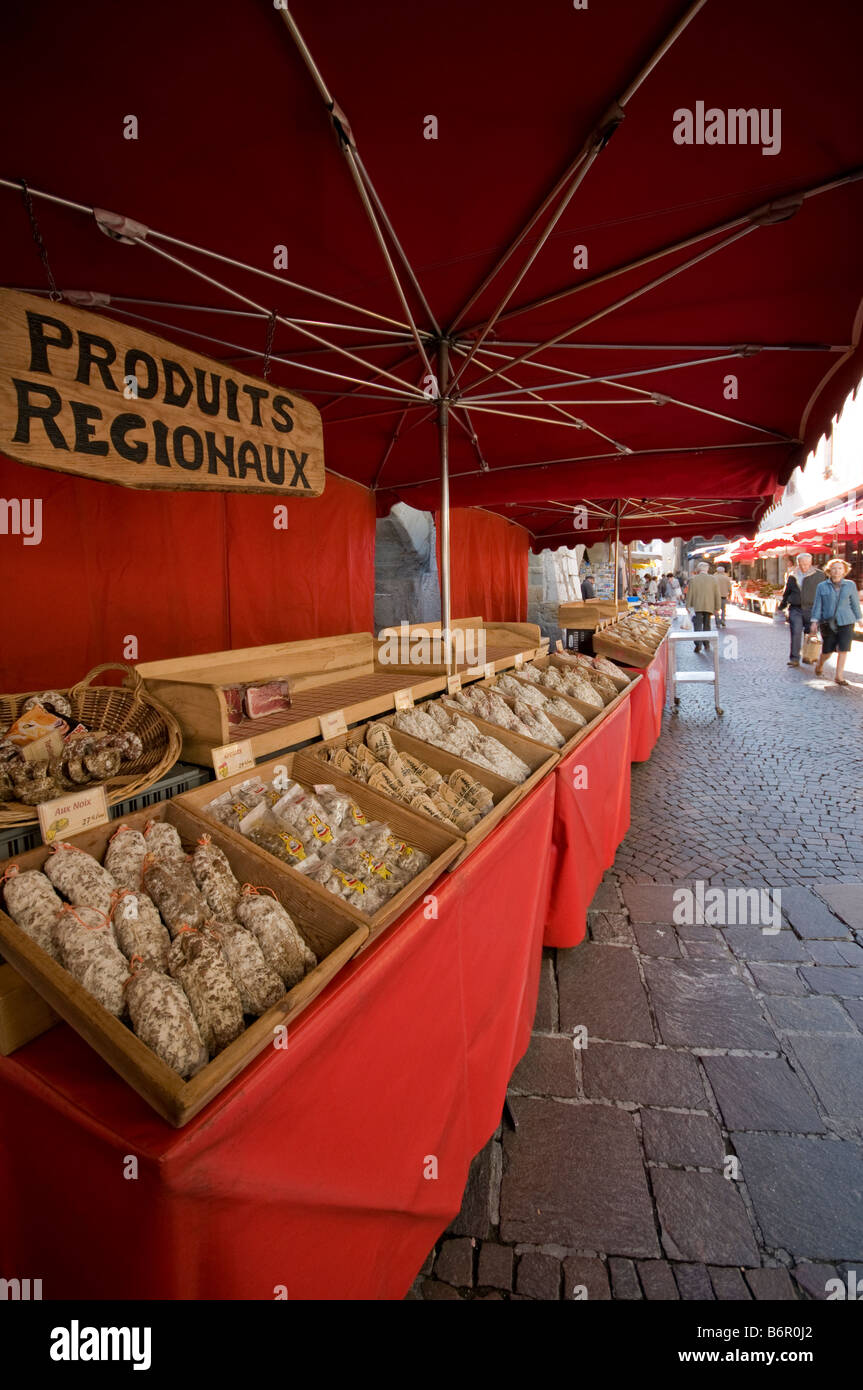 Typical market place in France Stock Photo - Alamy