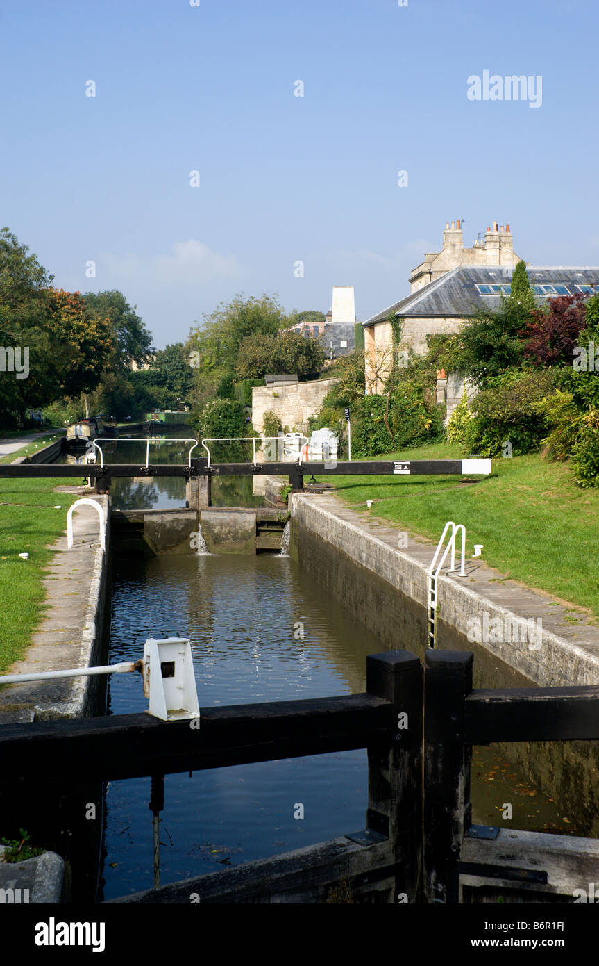 Kennet and avon canal bath locks hi-res stock photography and images ...