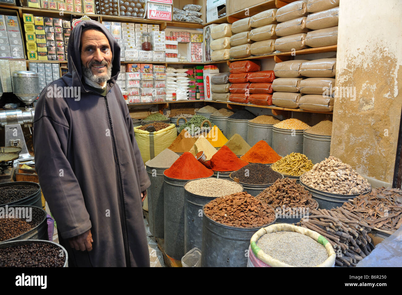 Spice seller in the medina of Fes, Morocco Stock Photo - Alamy