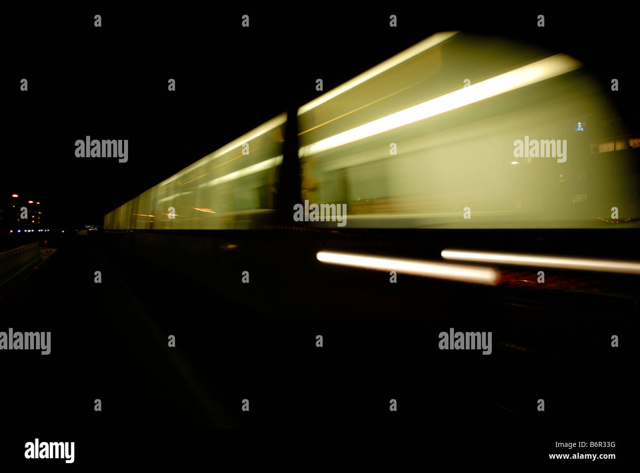 Night and train hi-res stock photography and images - Alamy
