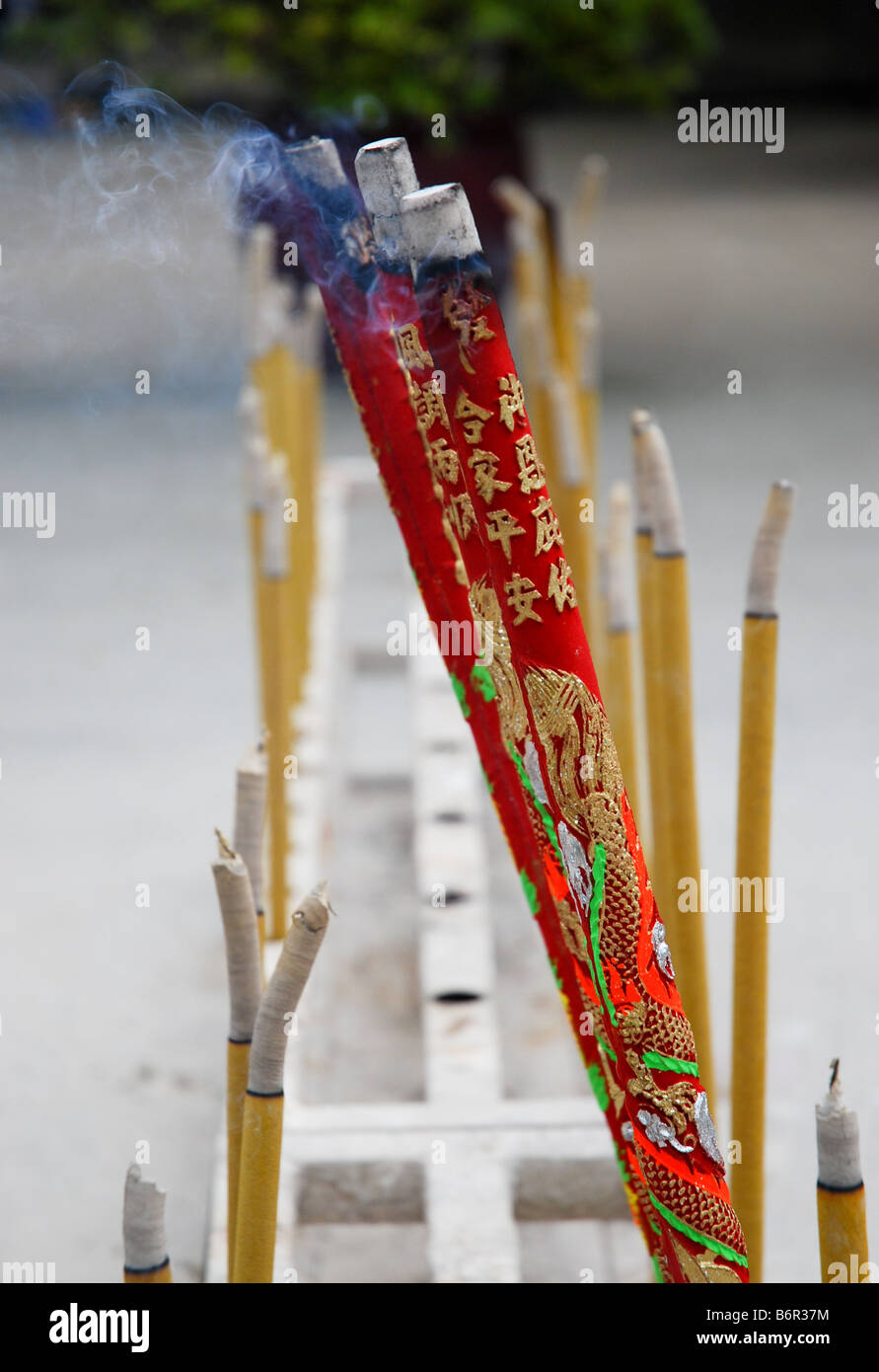 Po lin temple hi-res stock photography and images - Alamy