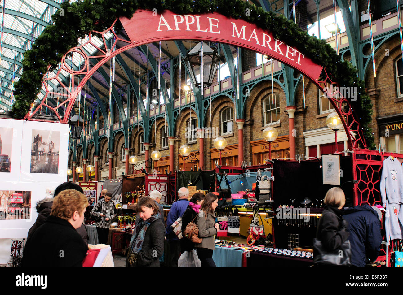 Apple Market Covent Garden London Stock Photo - Alamy