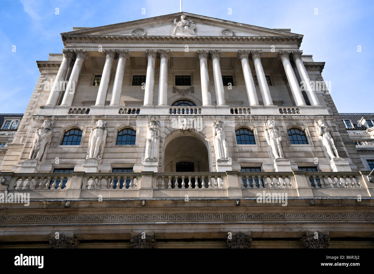 Bank of england threadneedle street hi-res stock photography and images ...