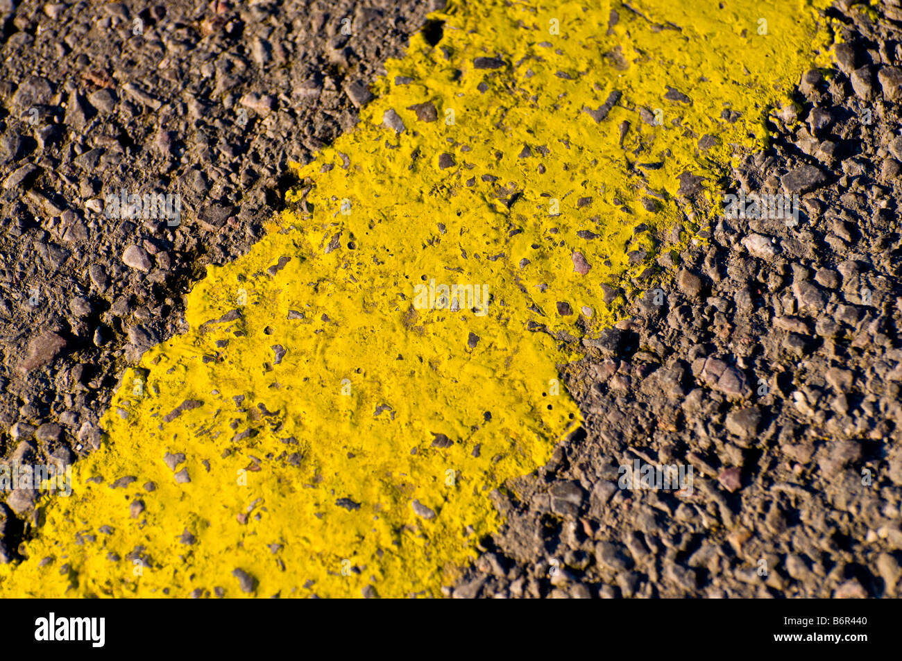 Yellow marker pattern hi-res stock photography and images - Alamy