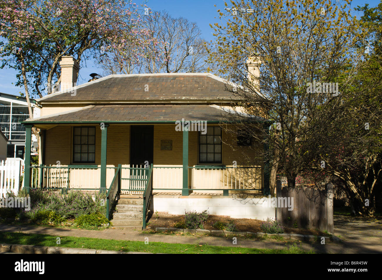 Colonial style building in Windsor,New South Wales Stock Photo - Alamy