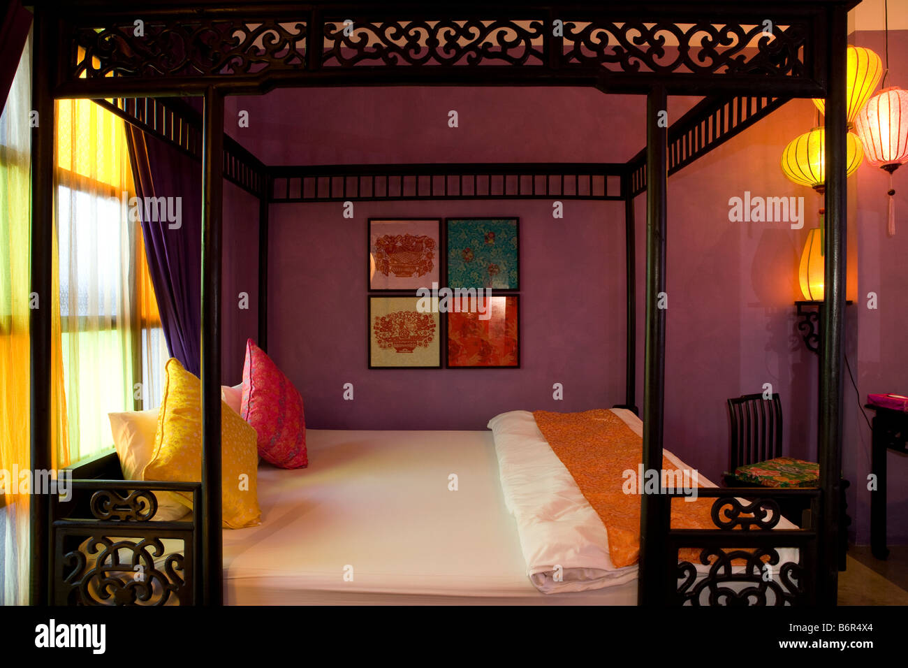 hotel Shanghai inn Stock Photo - Alamy