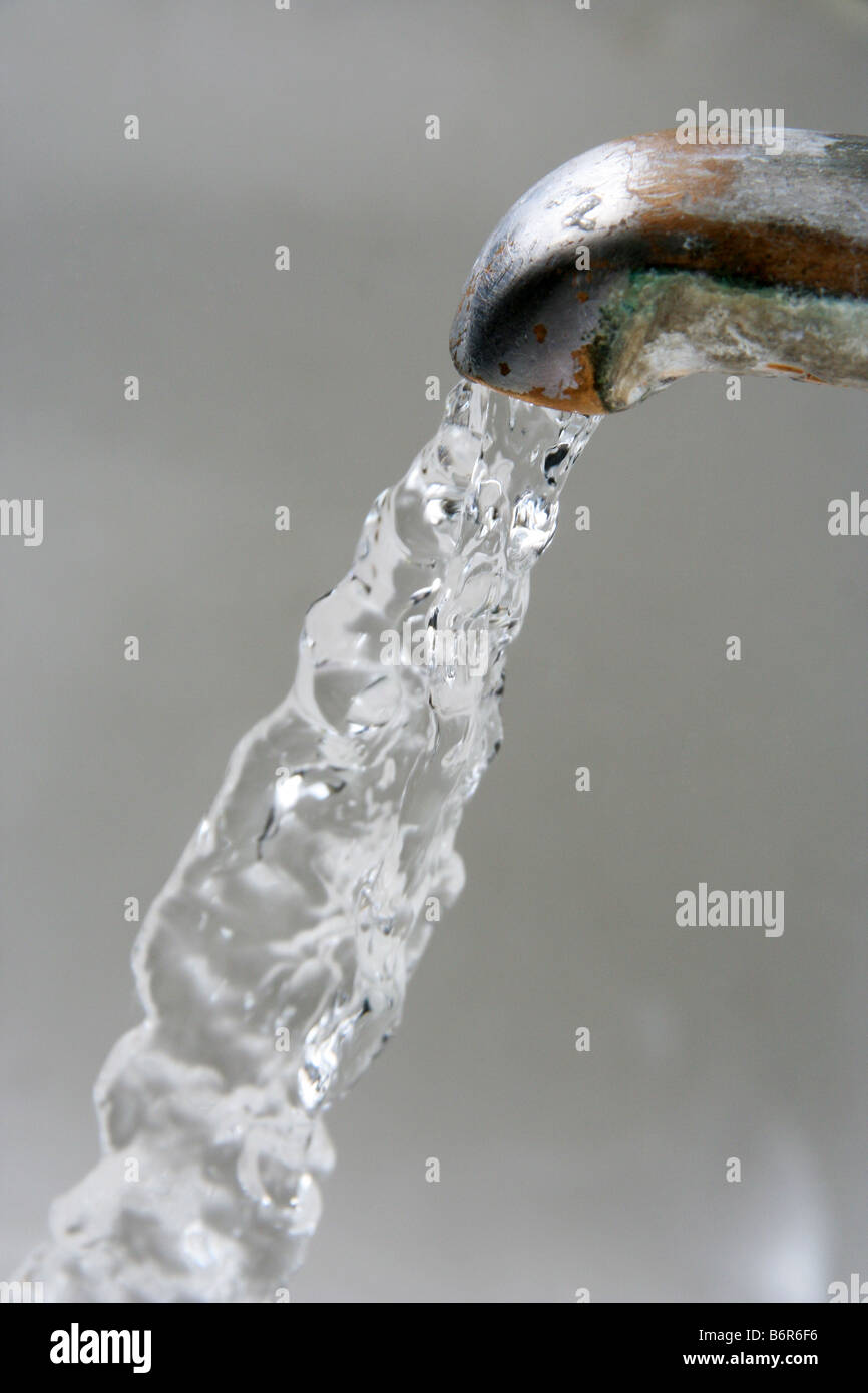 Spurt of water hi-res stock photography and images - Alamy