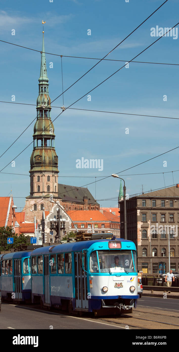 Overhead tram hi-res stock photography and images - Alamy