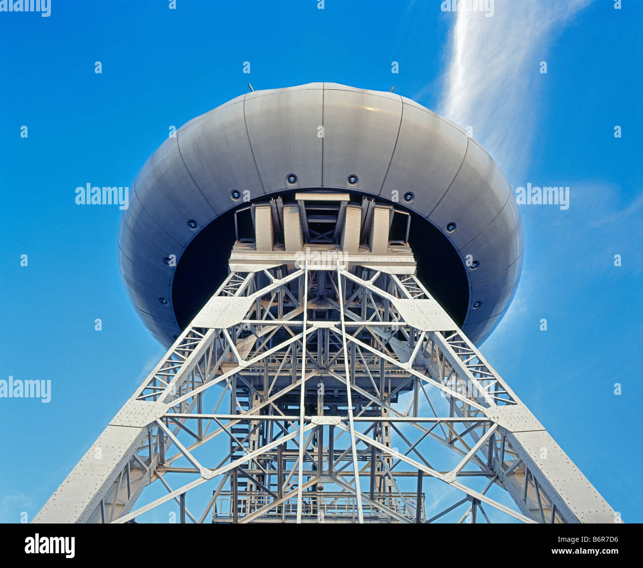 Modern steel mine headgear hi-res stock photography and images - Alamy