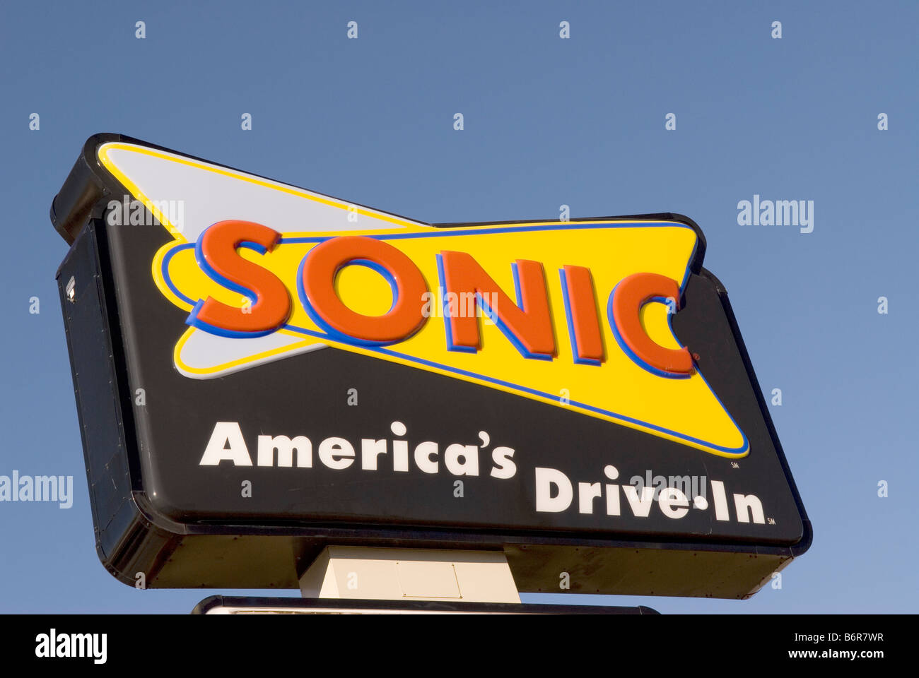 Sonic sign hi-res stock photography and images - Alamy