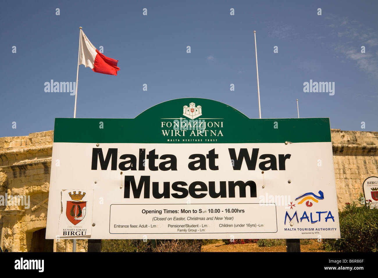 Malta at war museum birgu hi-res stock photography and images - Alamy