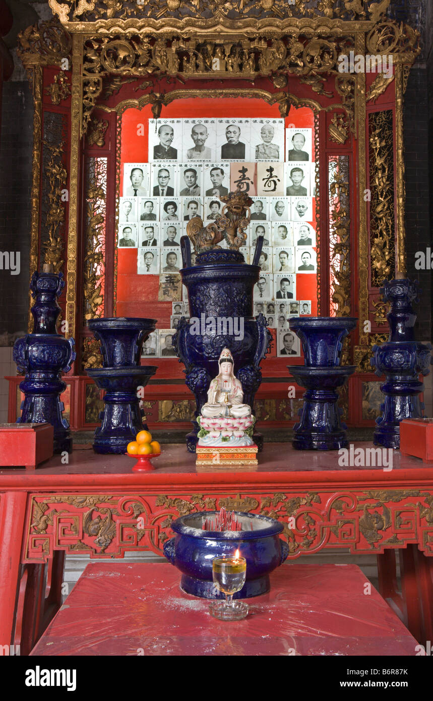 Chan see shu yuen temple hi-res stock photography and images - Alamy