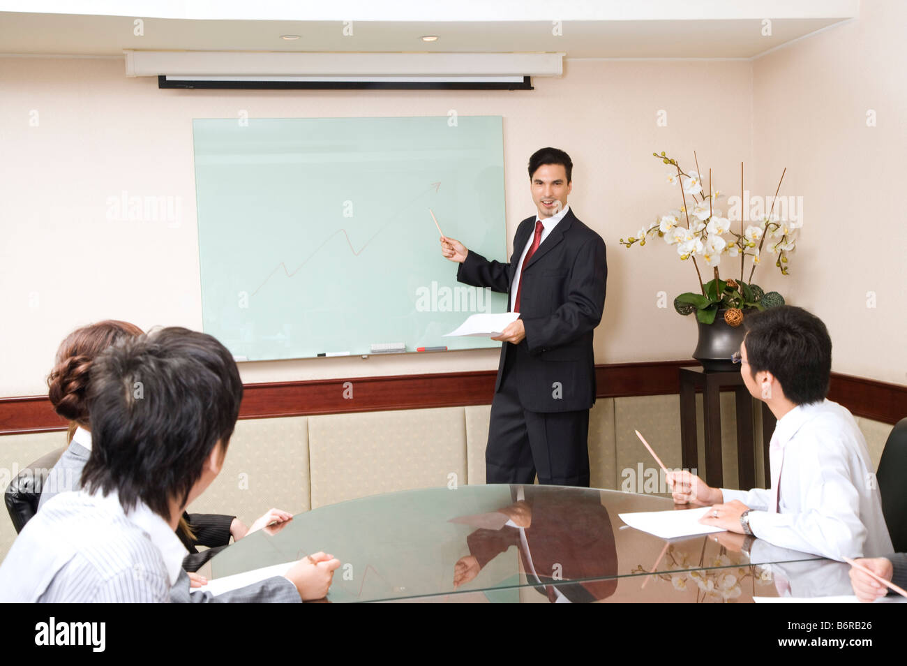 Office introduce hi-res stock photography and images - Alamy