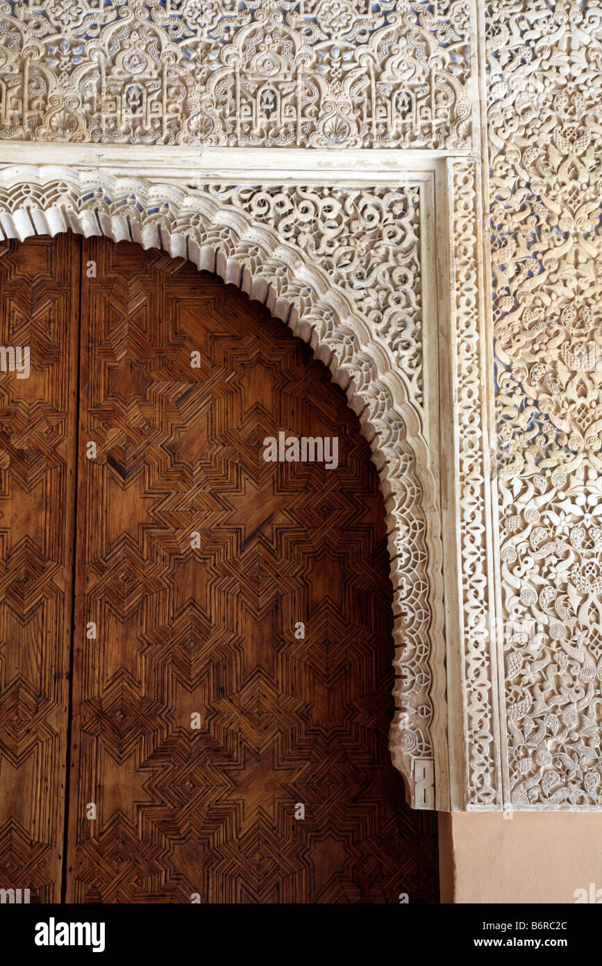 Islamic carving hi-res stock photography and images - Alamy