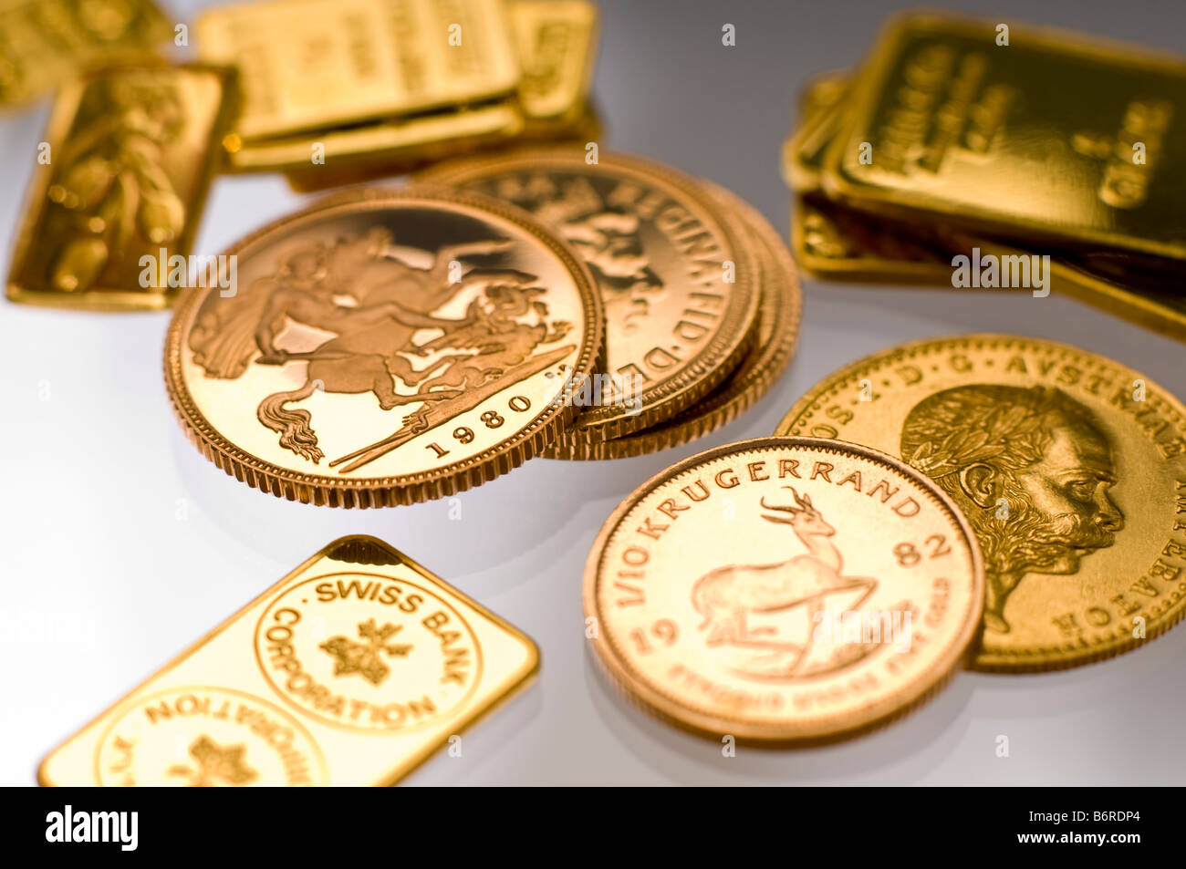 Bullion bars hi-res stock photography and images - Alamy
