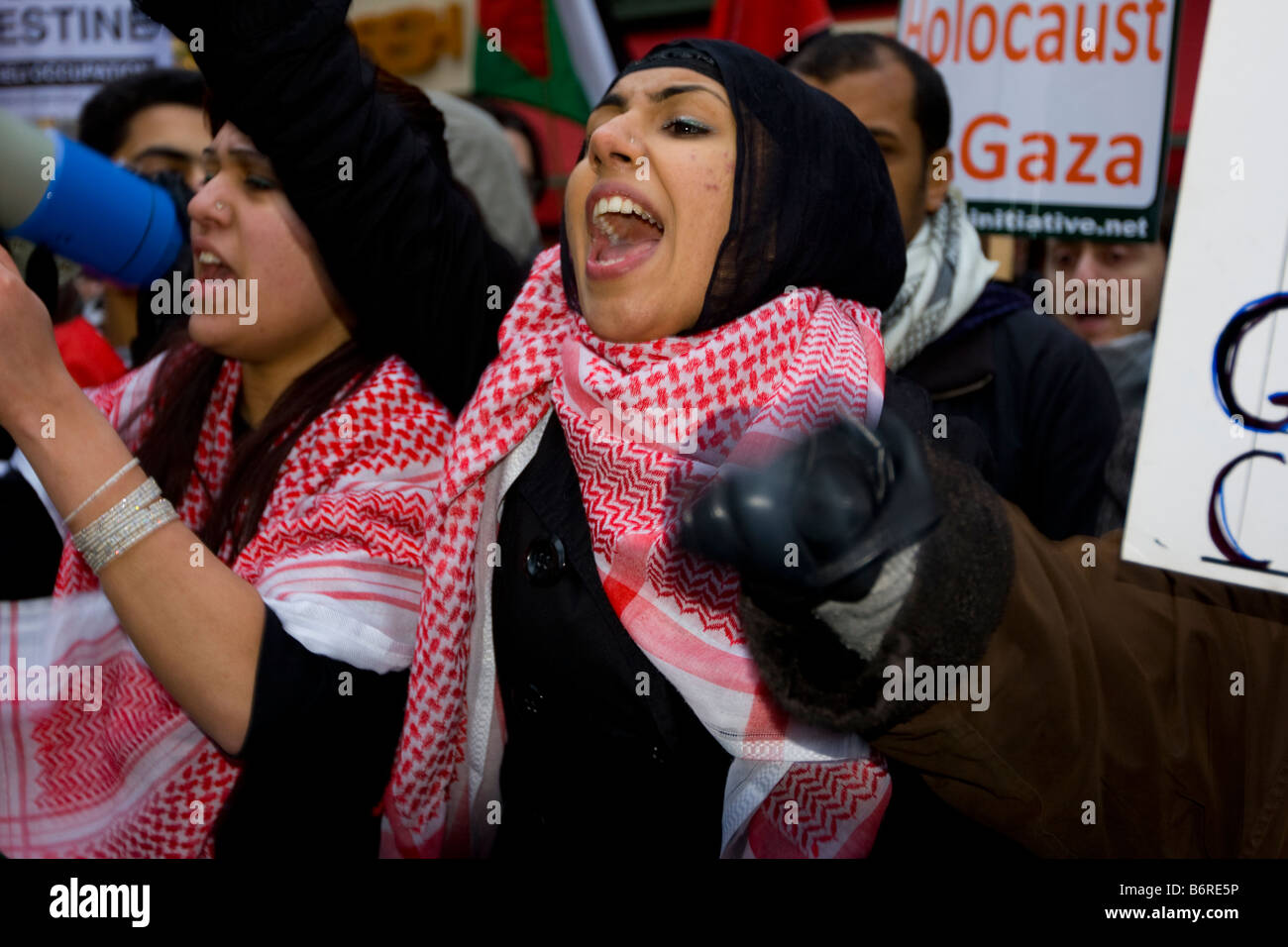 Demonstration outside Israeli Embassy, London. 31 December 2008 Stock ...