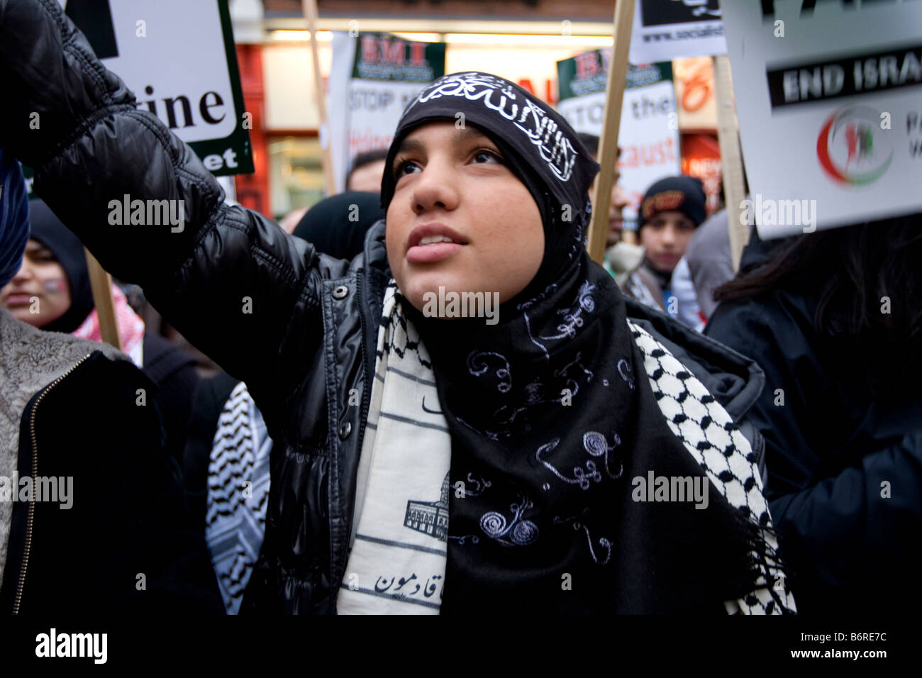 Demonstration outside Israeli Embassy, London. 31 December 2008 Stock ...