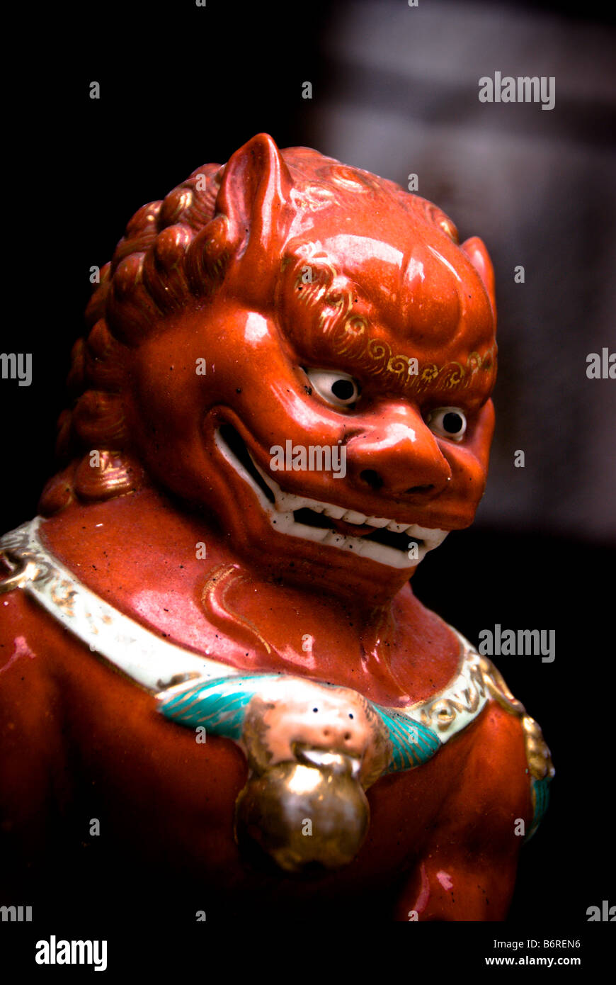 Stone lions guard entrance hi-res stock photography and images - Alamy