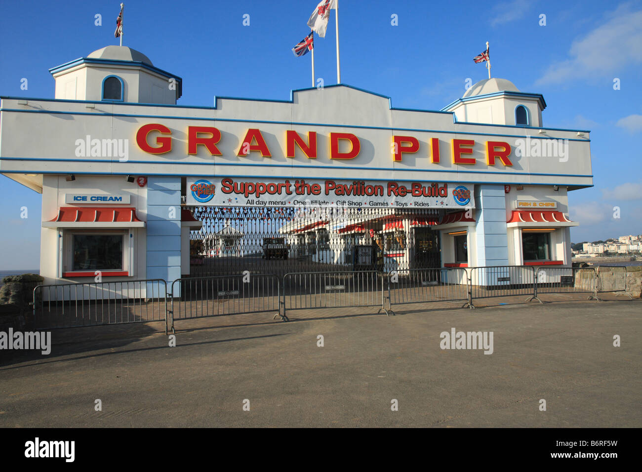 The Grand Pier entrance at Weston Super Mare Stock Photo - Alamy