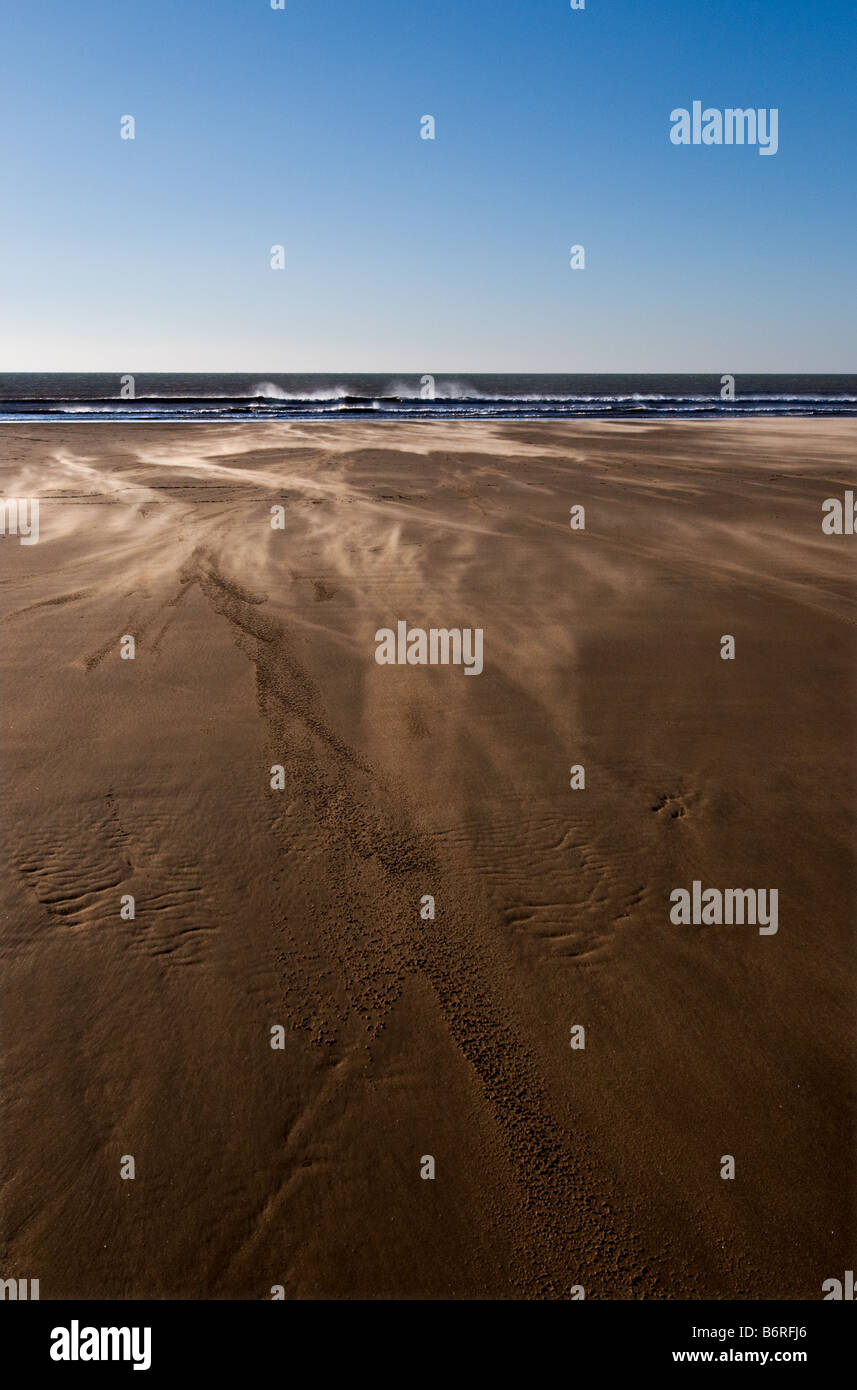 Wind blowing sand hi-res stock photography and images - Alamy