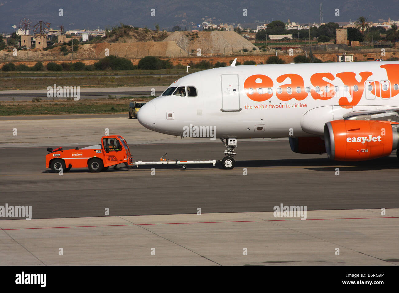 Aircraft being pushed out onto the runway ready for take off at Palma ...