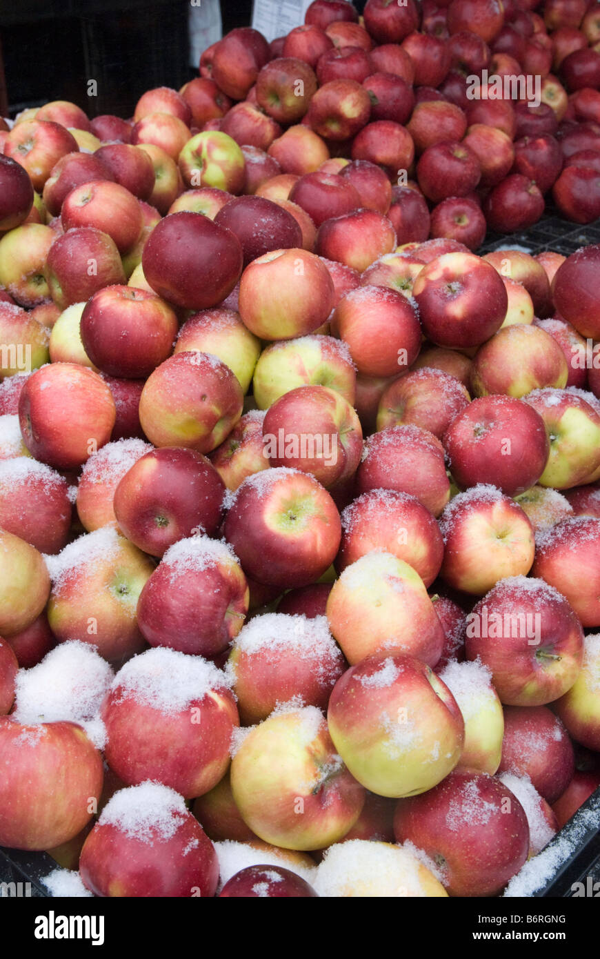 Apples farmers market city hi-res stock photography and images - Alamy
