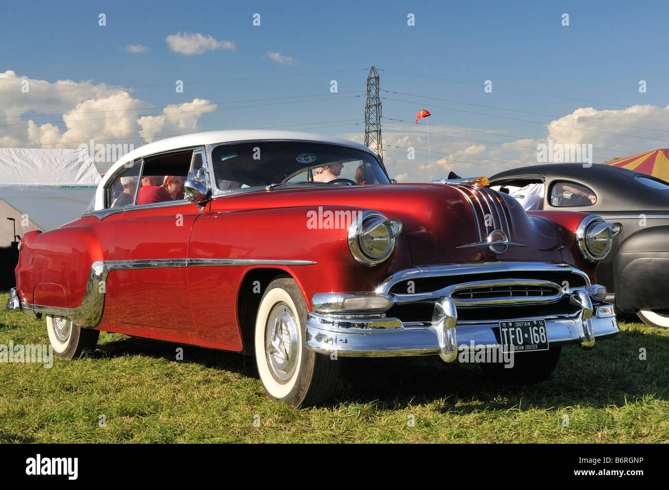 1954 Pontiac Chieftain Stock Photo - Alamy