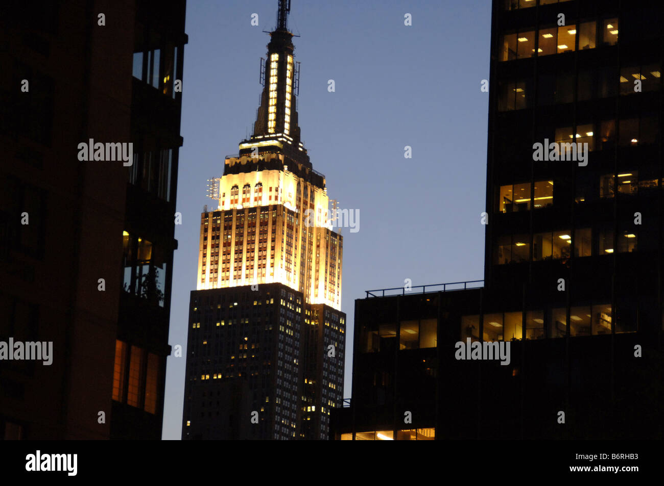 Empire State Building at night in New York City Stock Photo - Alamy