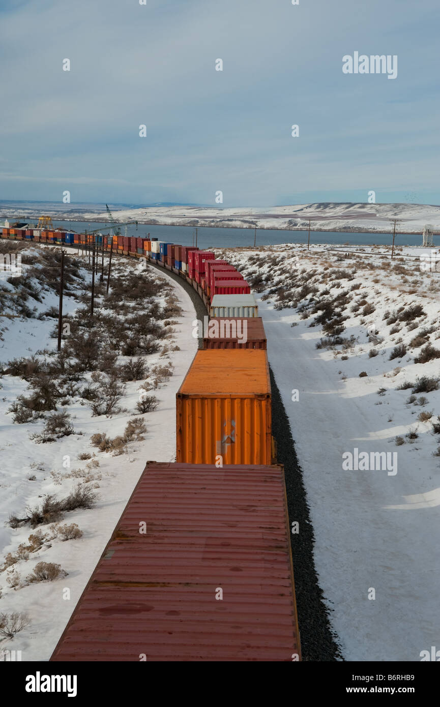 Cold train hi-res stock photography and images - Alamy