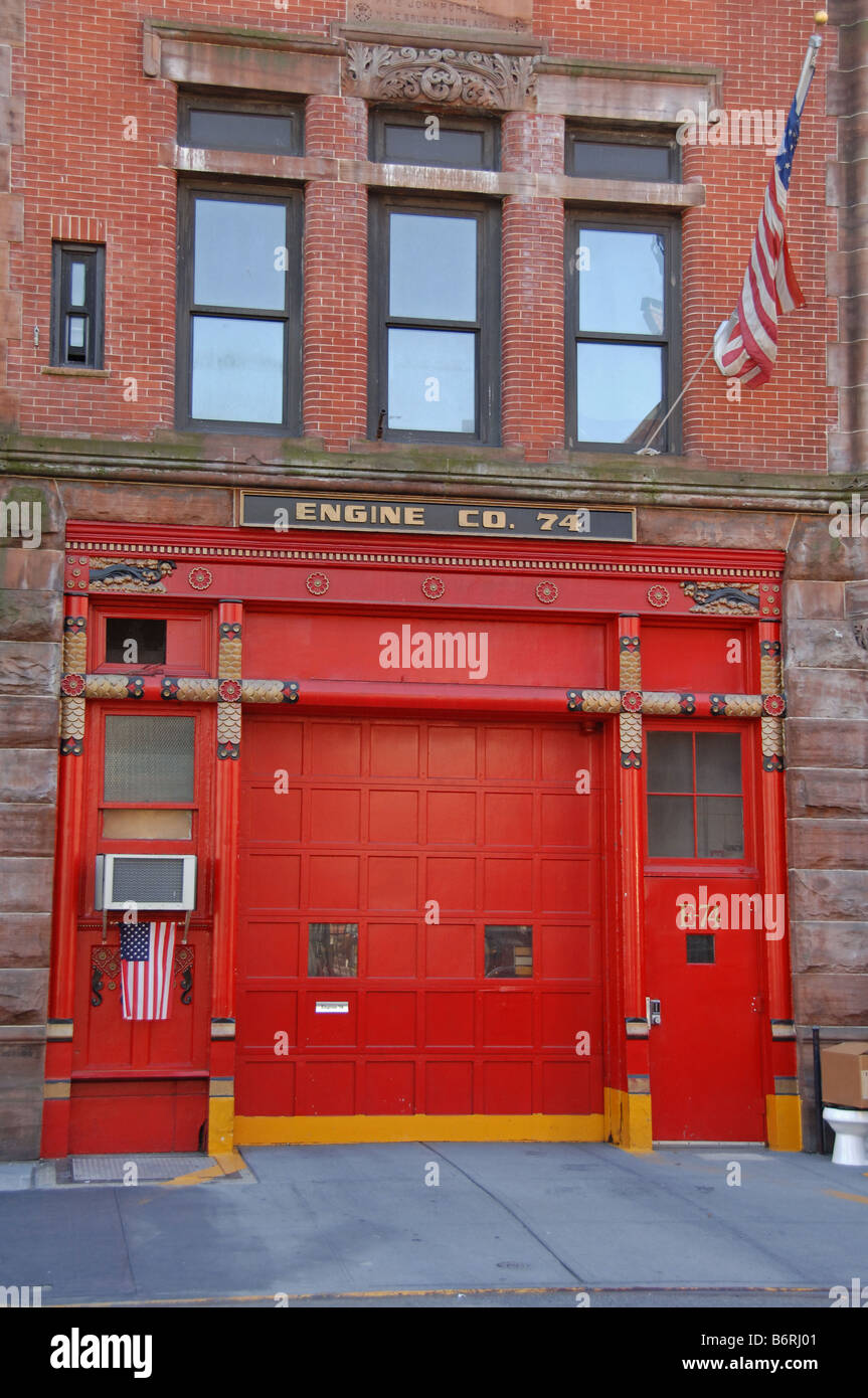 Fire station building door hi-res stock photography and images - Alamy