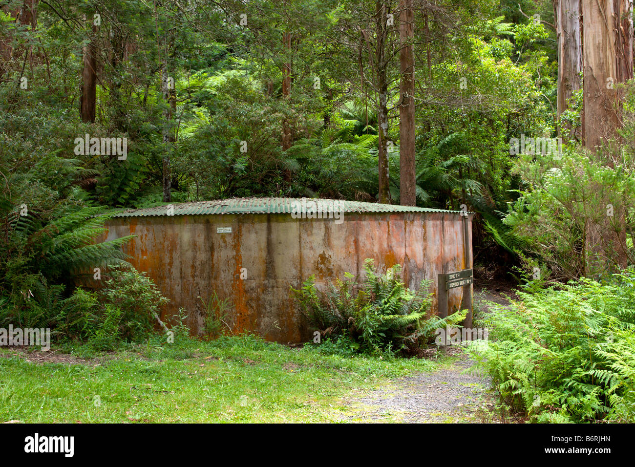 Concrete old water tank hi-res stock photography and images - Alamy