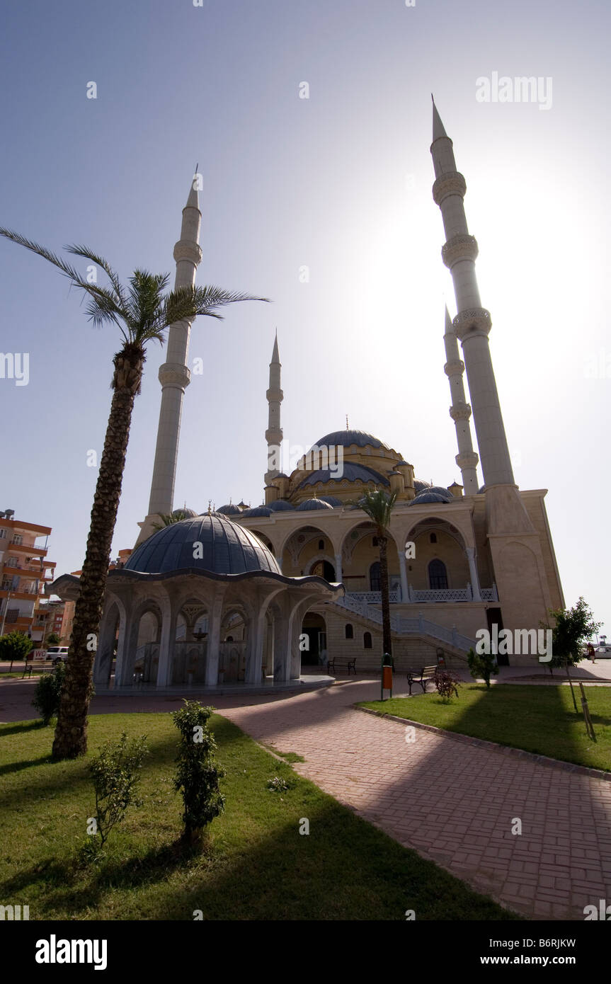 Mosque merkez kulliye hi-res stock photography and images - Alamy