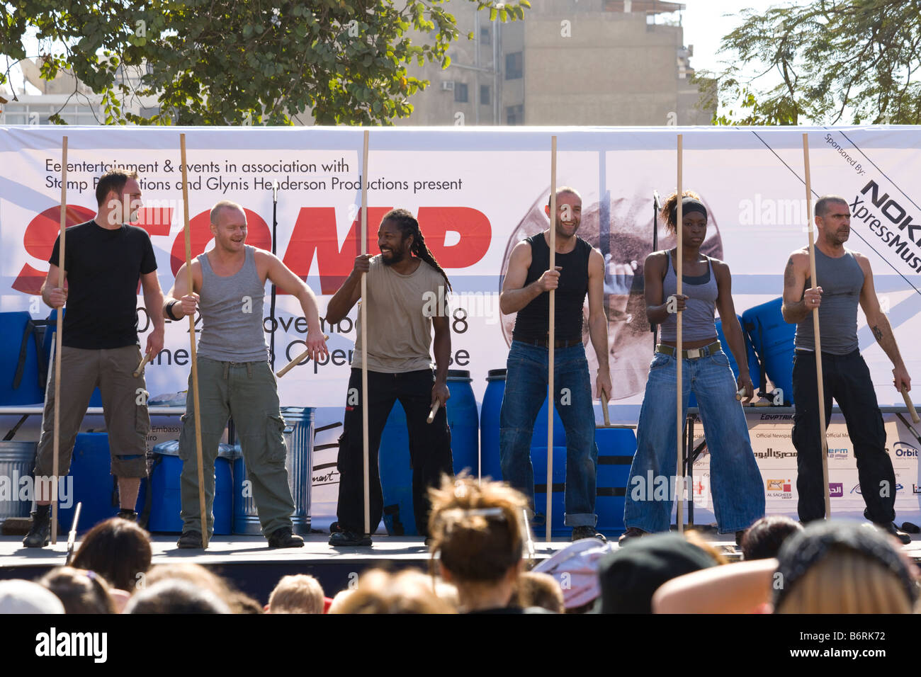 The Cast Of Stomp High Resolution Stock Photography and Images - Alamy