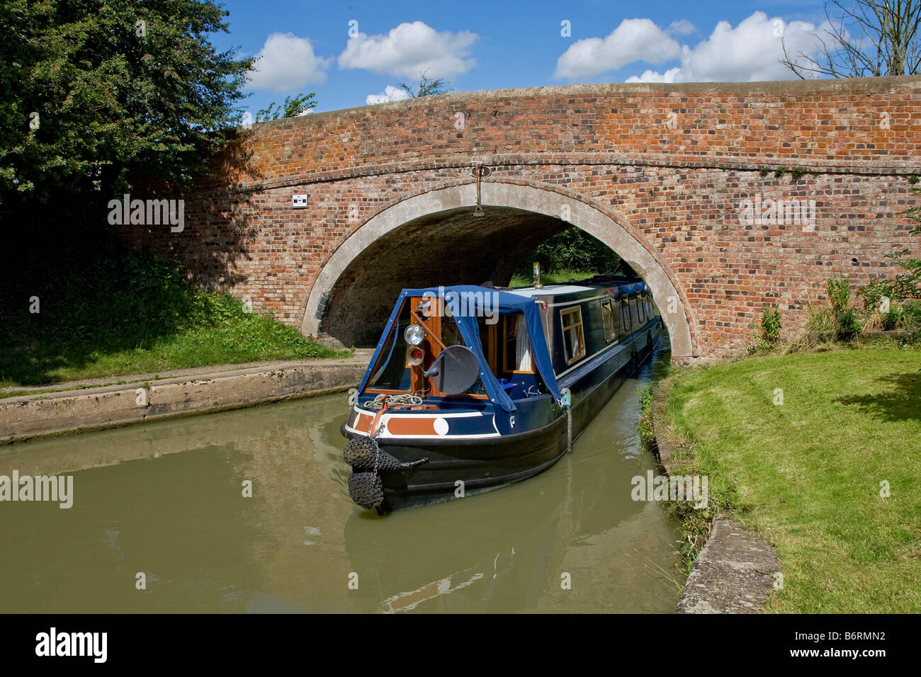 Long Boat Bishy Barny Bee Stock Photo - Alamy