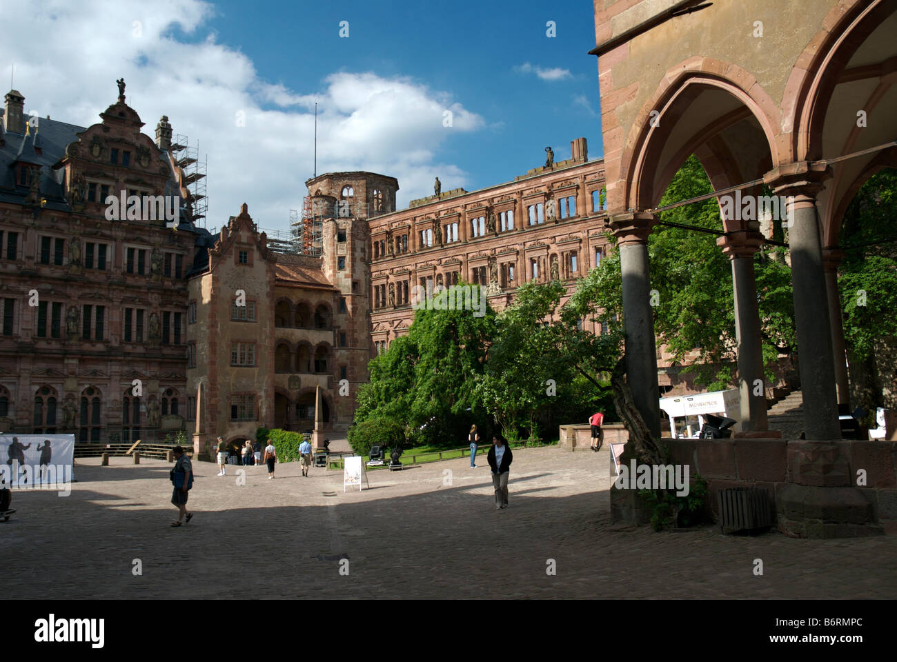 Courtyard at Heidelberg castle Stock Photo - Alamy