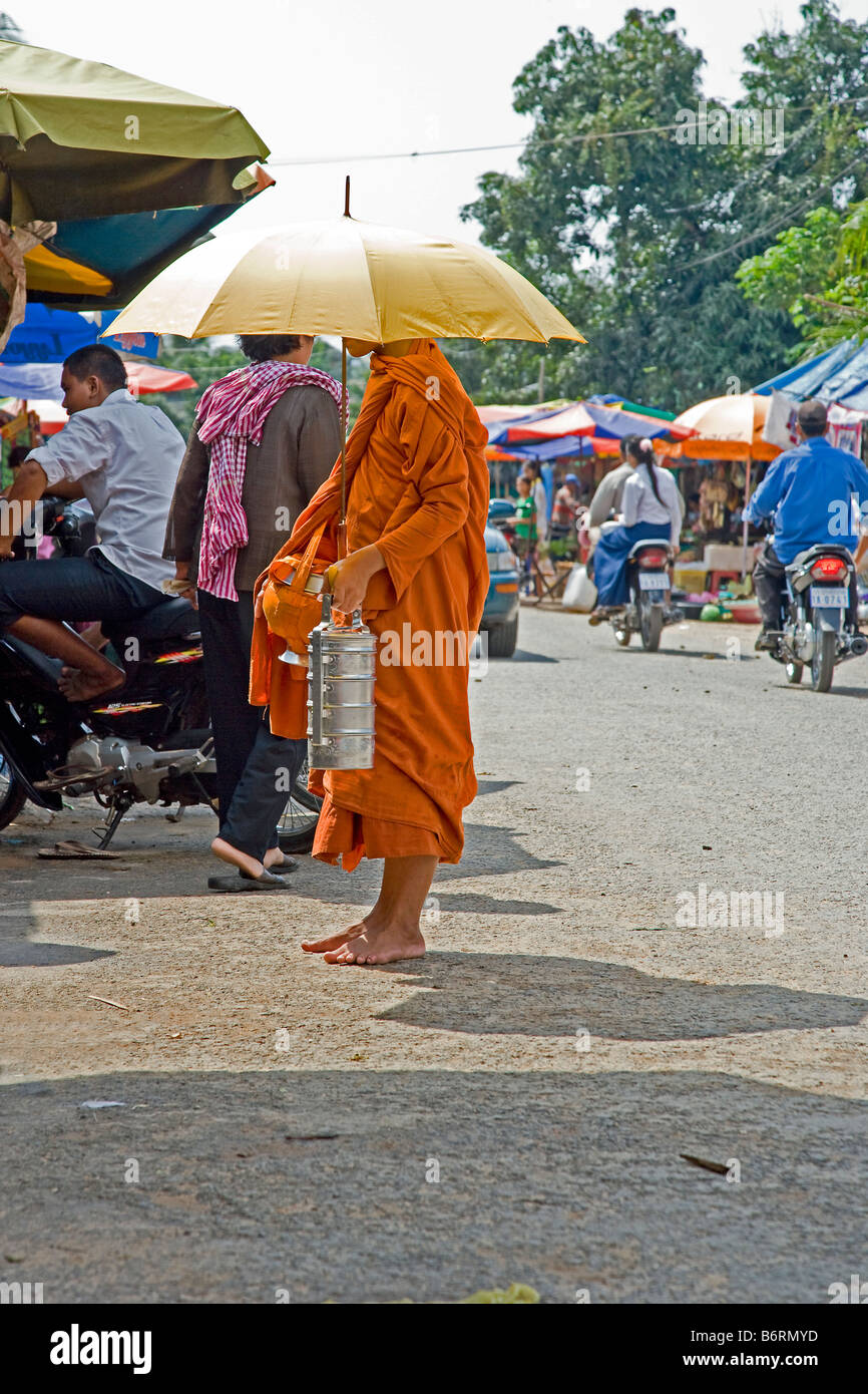 Monk garments hi-res stock photography and images - Alamy
