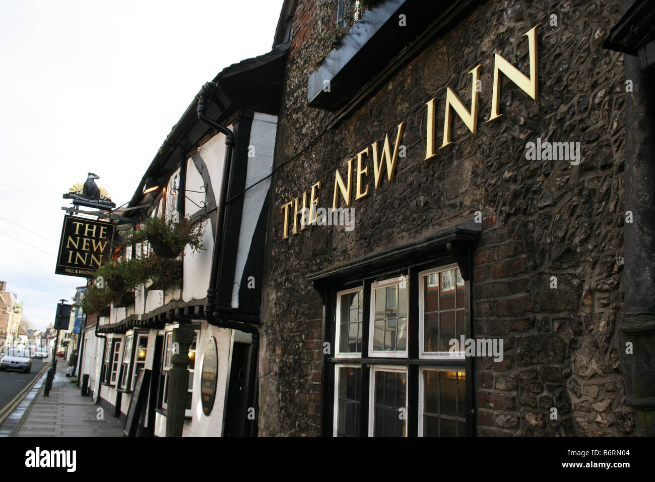 The old new inn hi-res stock photography and images - Alamy