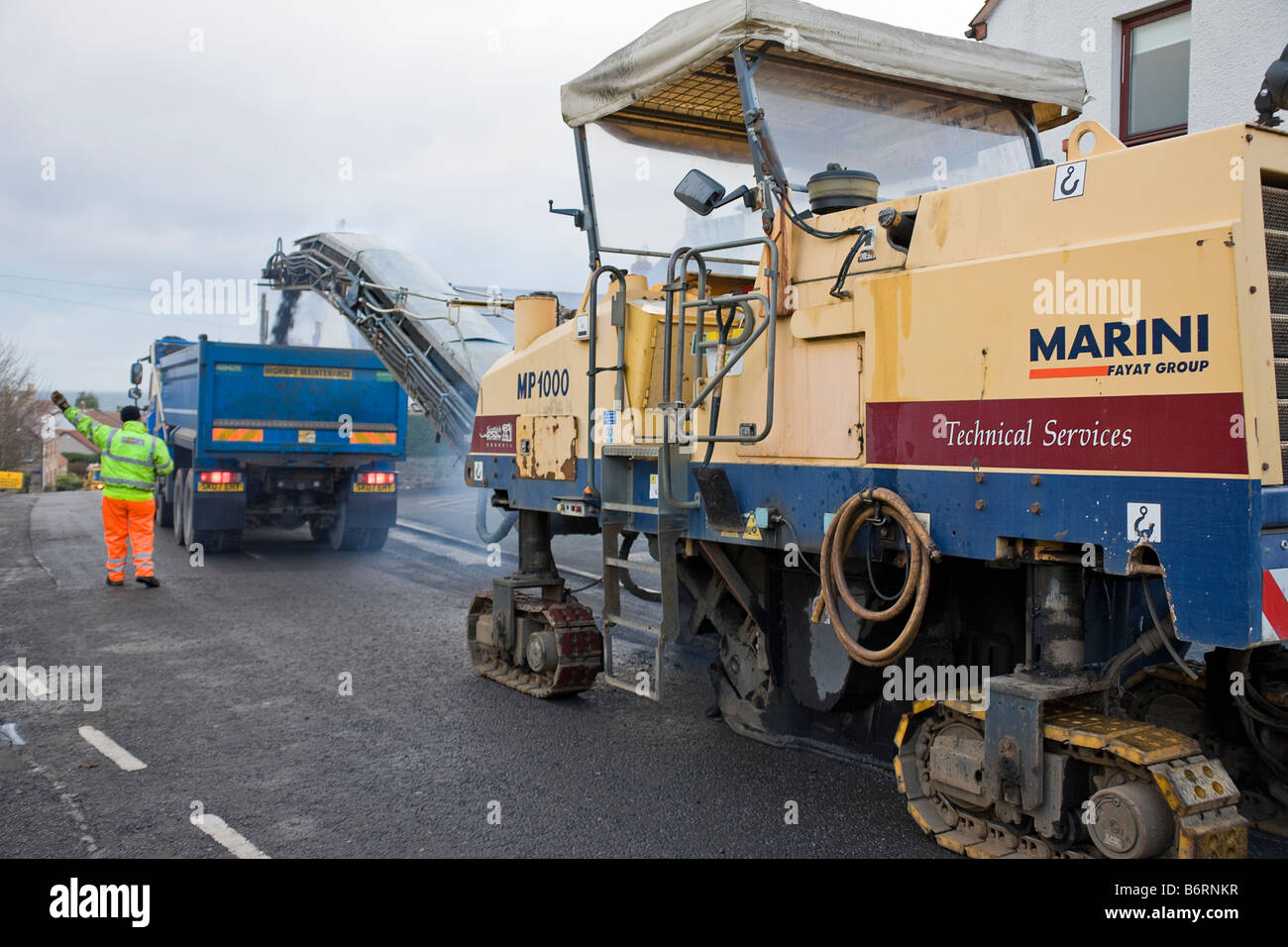 Road planer hi-res stock photography and images - Alamy
