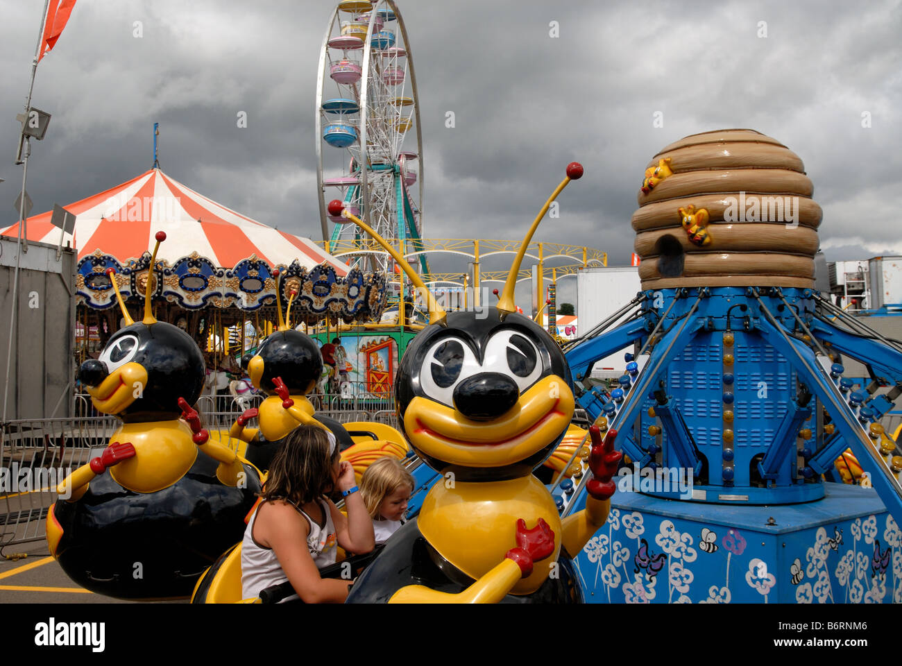 Fairground characters hi-res stock photography and images - Alamy